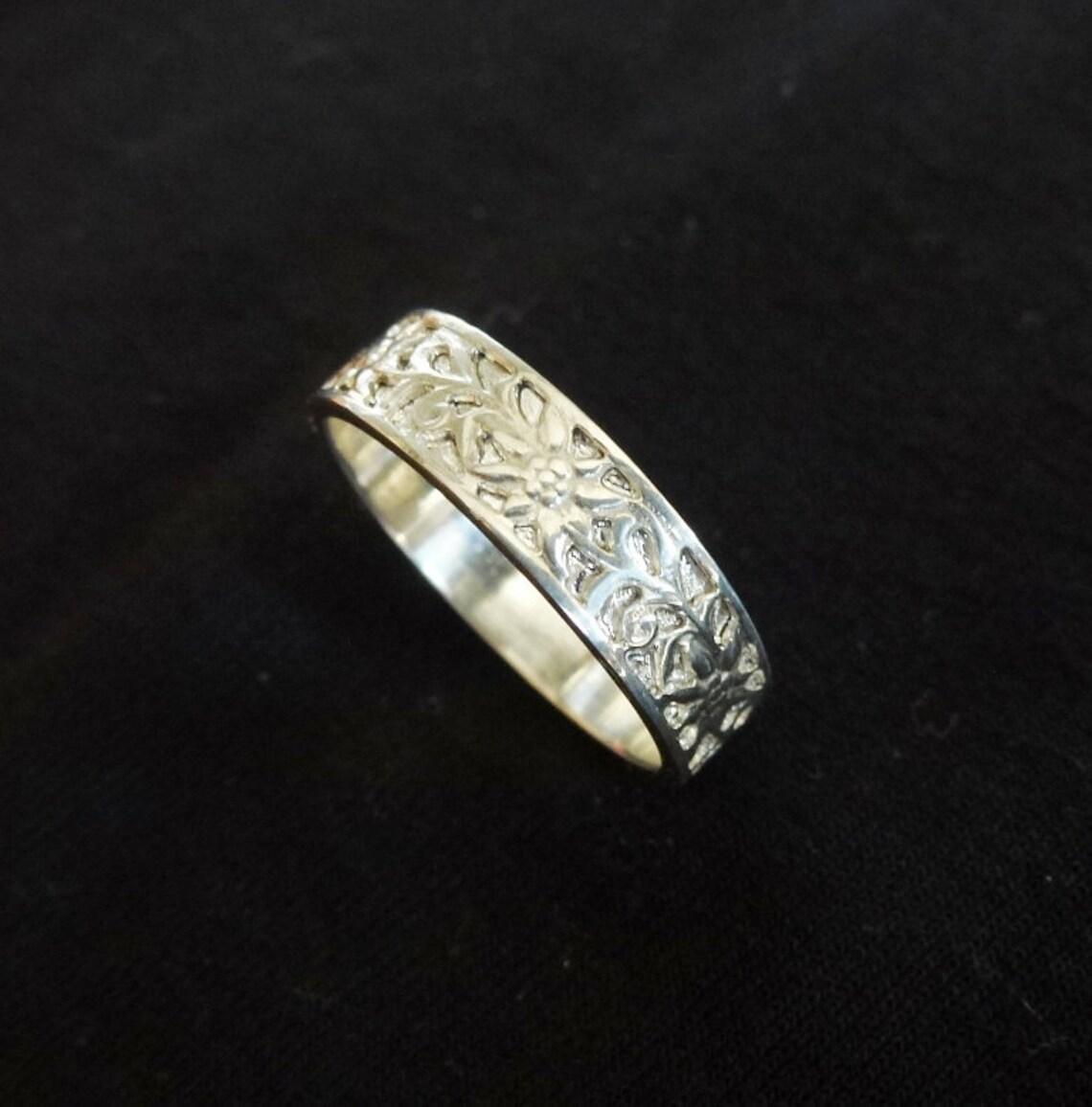 Edelweiss Ring Floral Wedding Band Sterling Silver Flower - Etsy