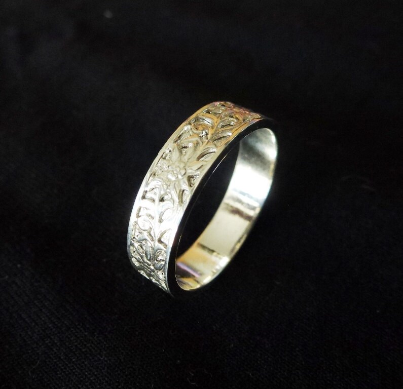 Edelweiss Ring Floral Wedding Band Sterling Silver Flower - Etsy
