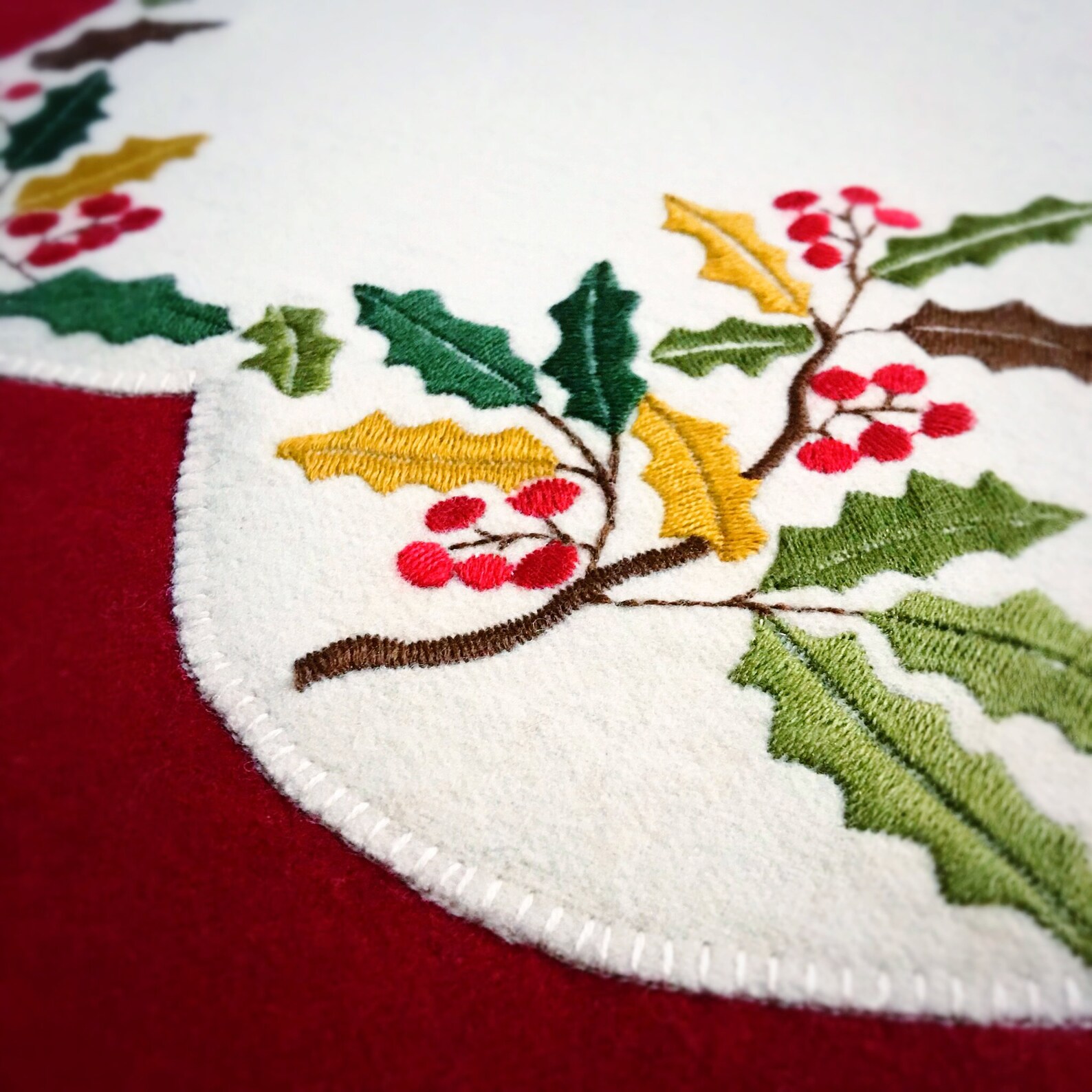 Wool Embroidered Holiday Table Runner Machine Embroidery - Etsy