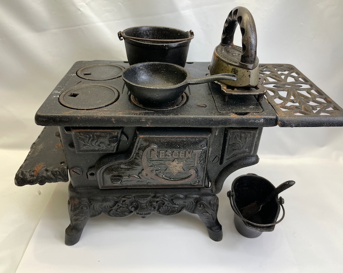 Cast Iron Stove, Queen, Miniature Stove, Play Oven, Miniature Pots and ...