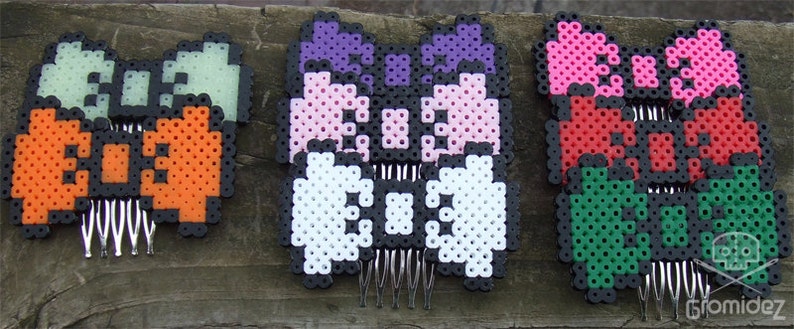 Pixelated Bow Tie Hair Comb: Geeky Perler Bead Hair Piece - Etsy
