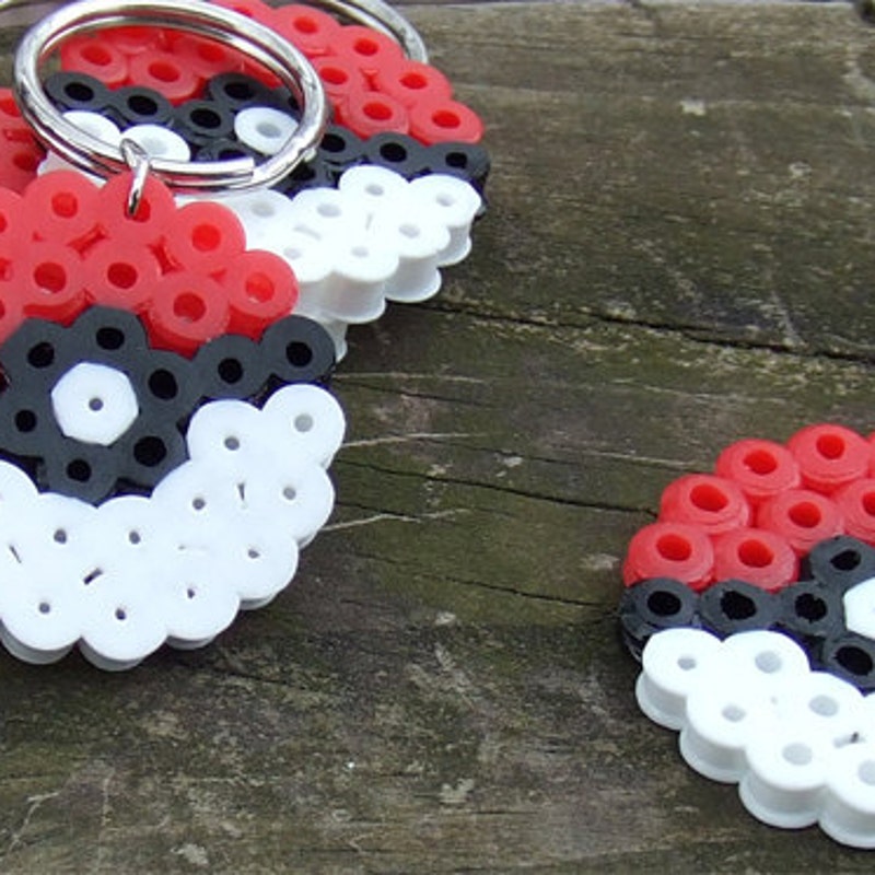 Pokeball Perler Bead - Etsy