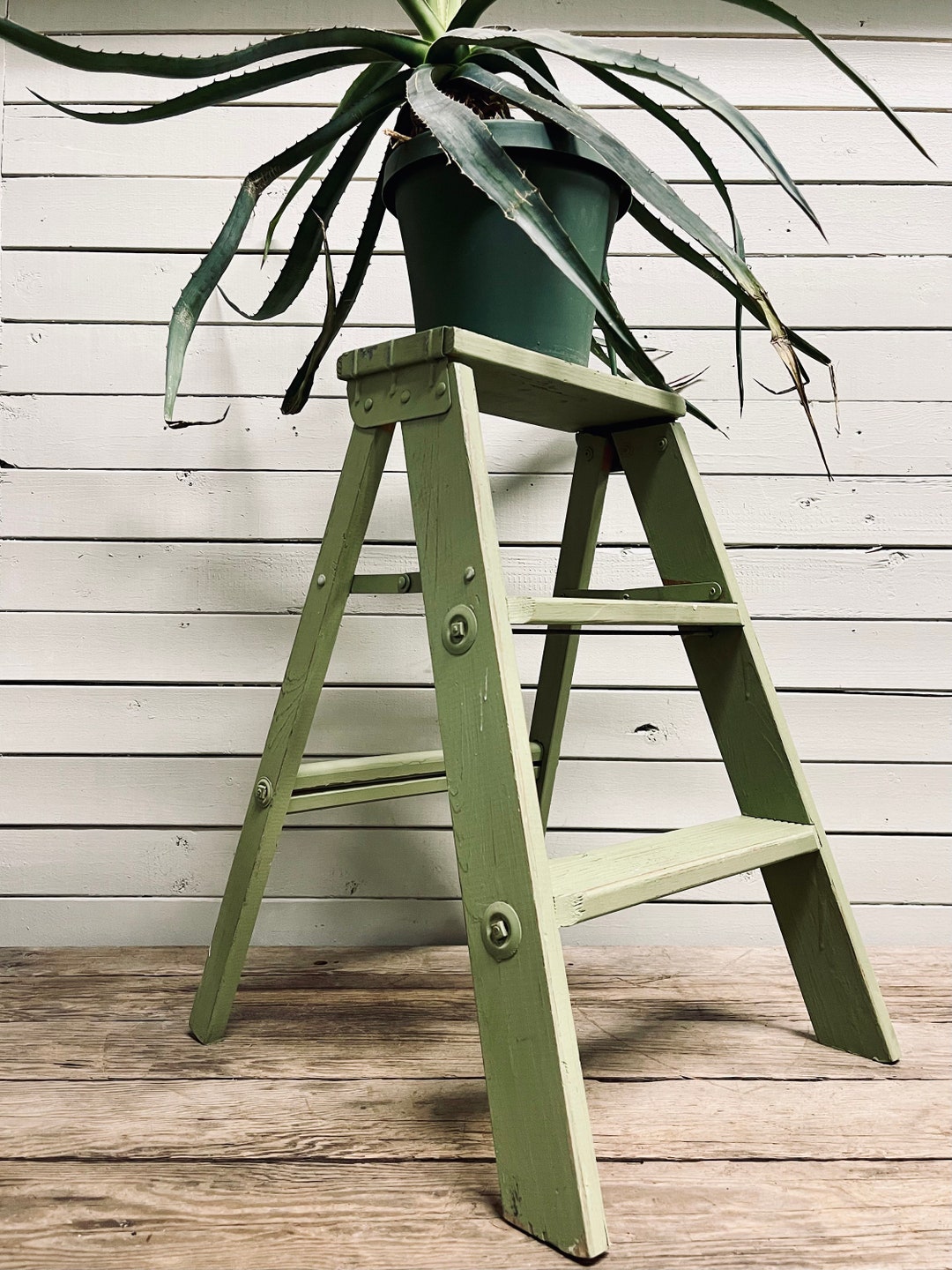 Small Green Stepladder Rustic Modern Farmhouse Stepstool Plant Stand ...