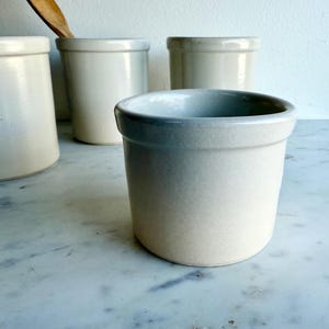 Antique Crock Beige Stoneware Crock Pottery Farmhouse Kitchen Utensil ...