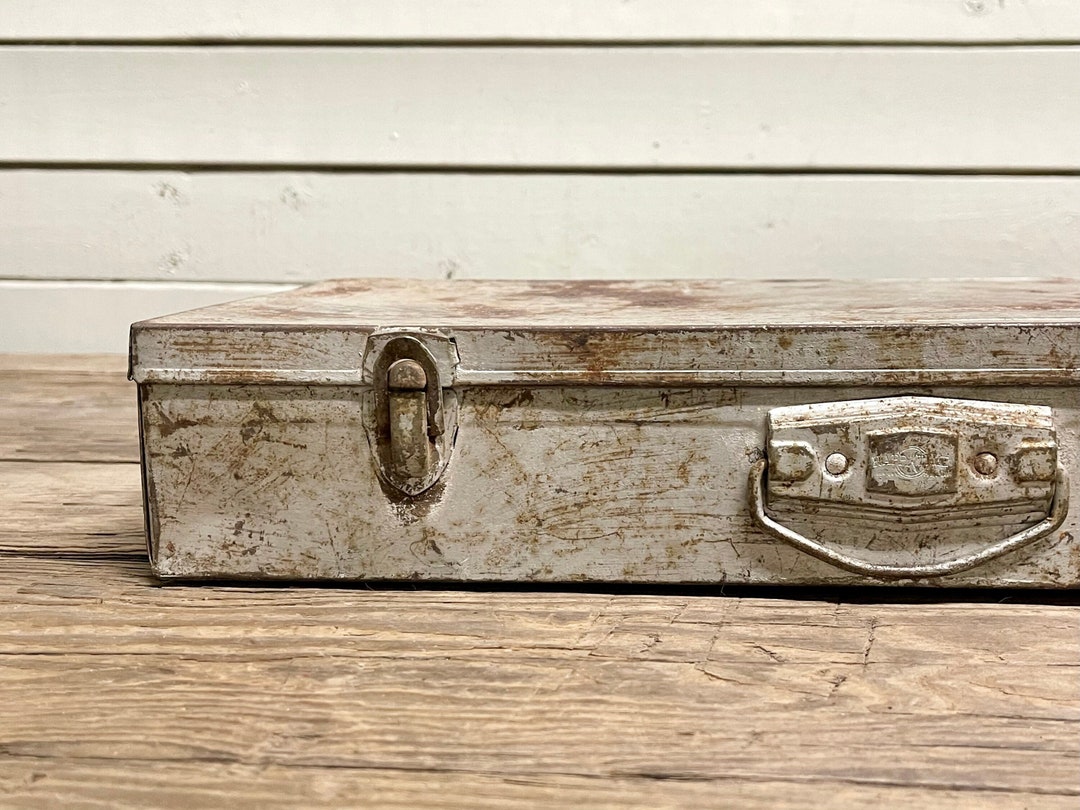 Vintage Happy Times Metal Box With Lid Rusty Rustic Storage Crafts Art ...