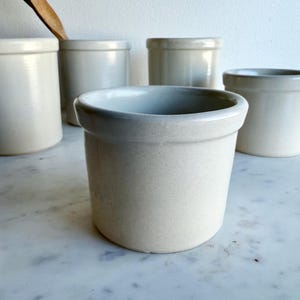 Antique Crock Beige Stoneware Crock Pottery Farmhouse Kitchen Utensil ...