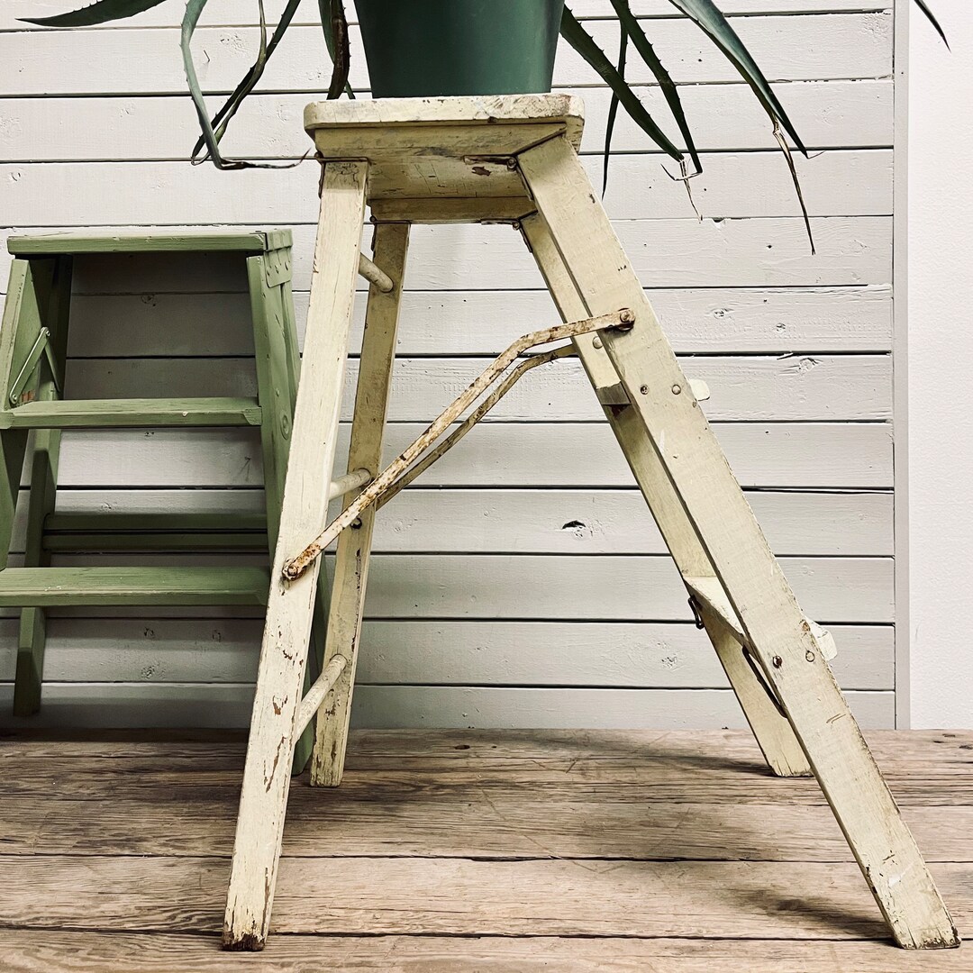 Small Yellow Stepstool Ladder Stepladder Plant Stand Folding Rack ...