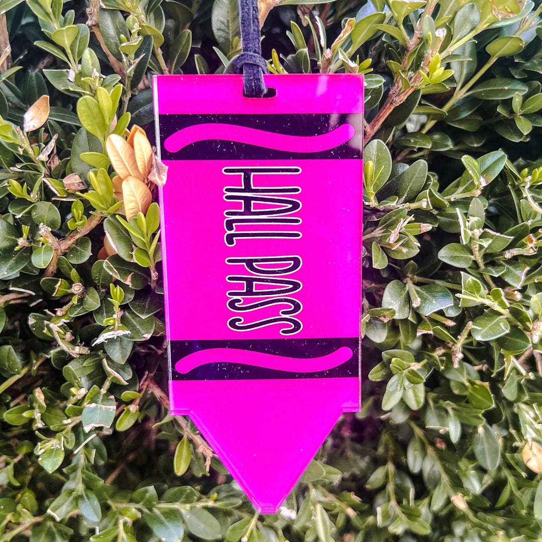 Classroom Hall Pass, Crayon Classroom Decor, Spotty Brights, Teacher ...