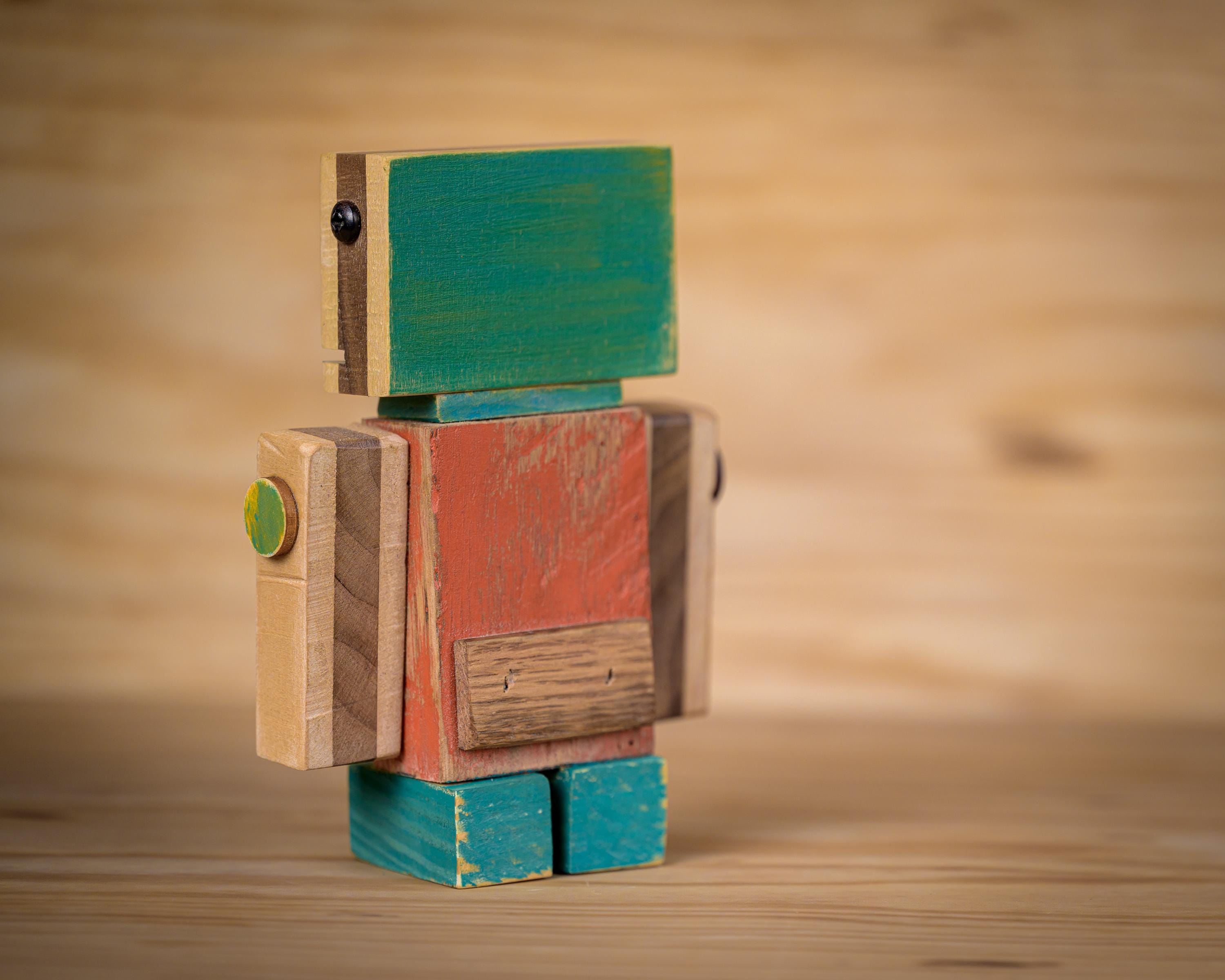 Artbot "tank" - Wooden Robot, Unique Gift, Handmade, Upcycle, Desk ...