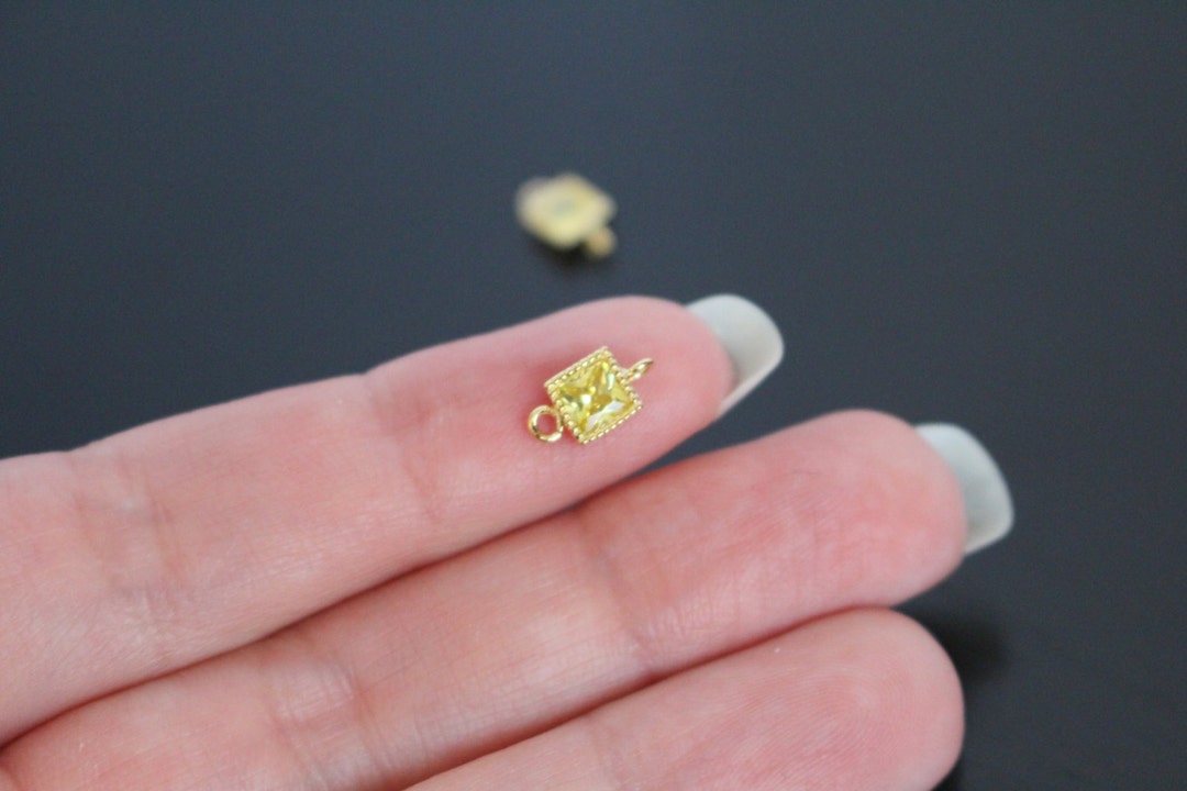 Small Gold Crystal Stone Connector, Jonquil Stone Pendants, Light ...