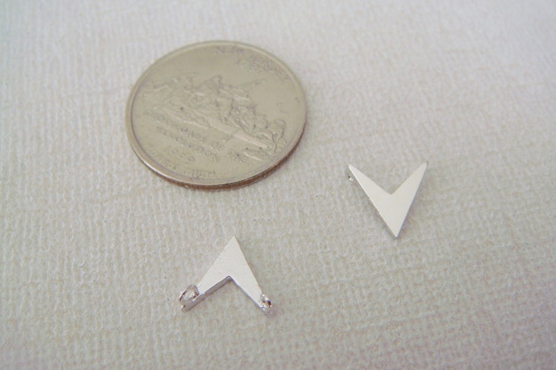 Silver Tarnish Resistant V Shaped Link Connector, Triangle Charms ...