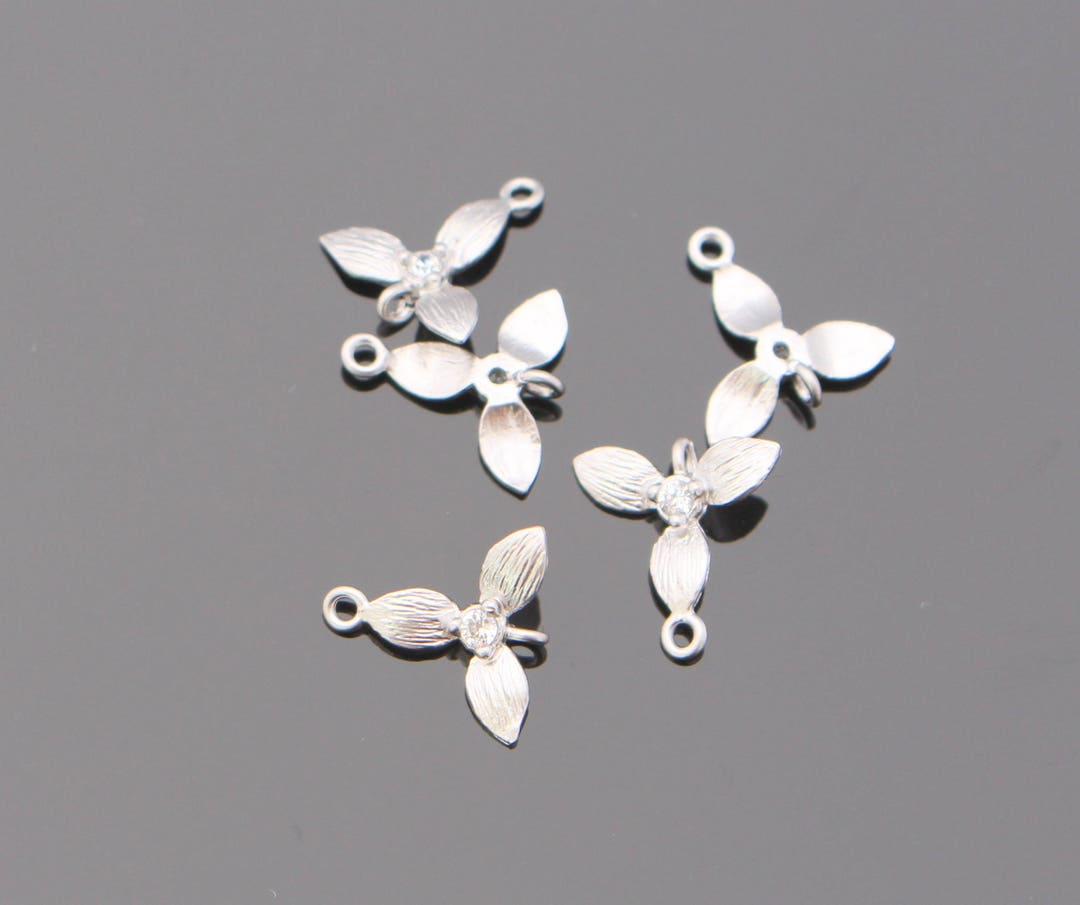 Matte Silver Tarnish Resistant Small Flower Disk Pendant, Connectors ...
