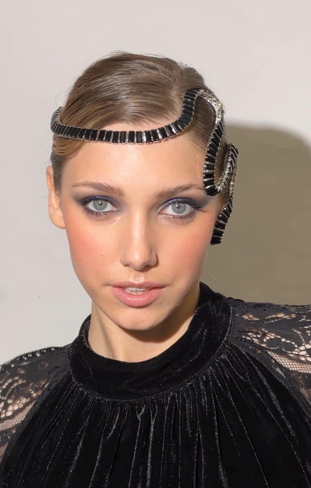 Vintage Inspired 20's Wave Style Accessory, Side Headpiece in Art Deco ...