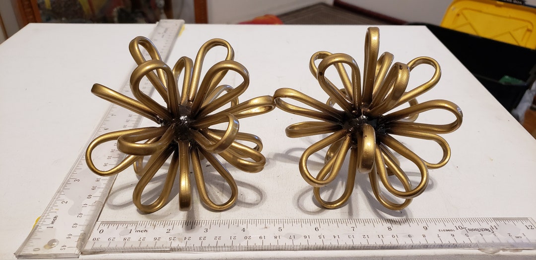 2 Metal Pier 1 Gold Metal Loop Table Decor Excellent Condition - Etsy