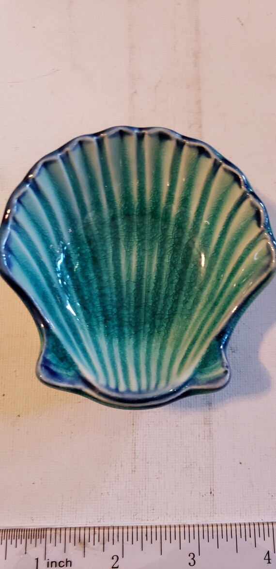 Scallop shell trinket dish - Gem
