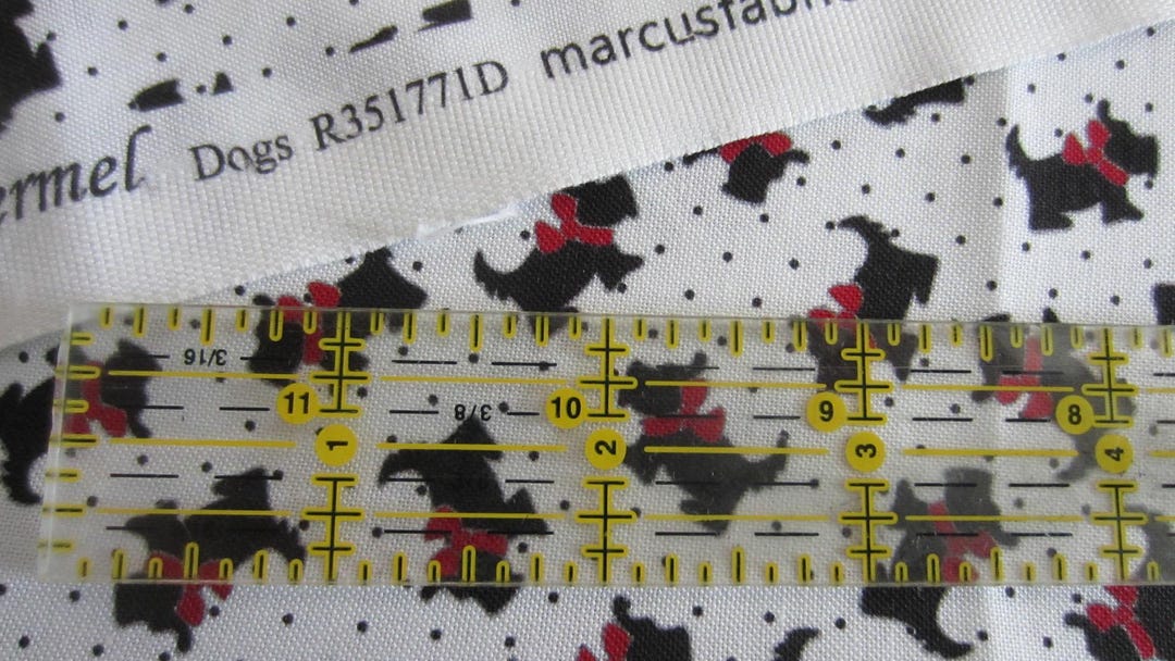 Aunt Grace Goes Bold R351771D Black, Dogs, Marcus Fabrics, Judie ...