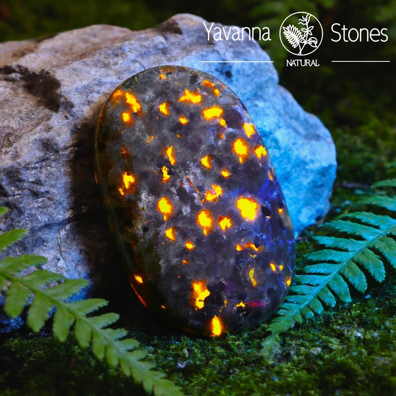 Yooperlite Palm, UV Reactive Flame Stone, Glowing Worry Stone - Etsy