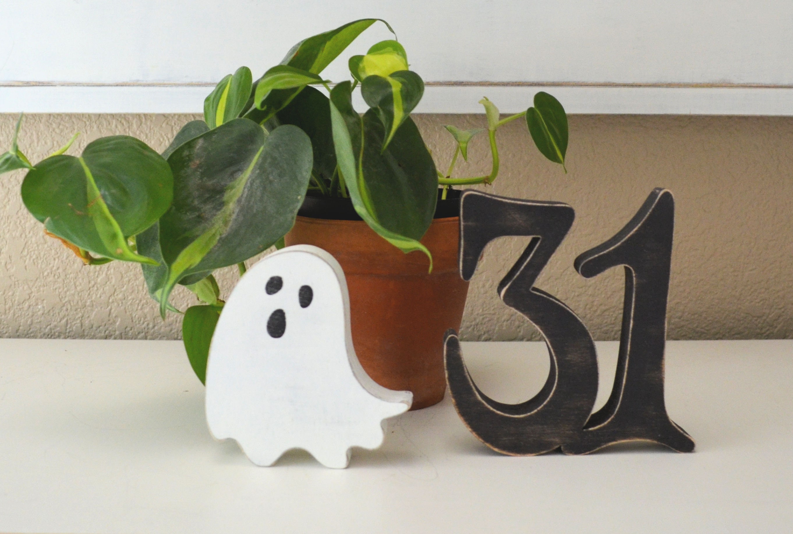 October 31 - Halloween Tiered Tray Decor - Etsy