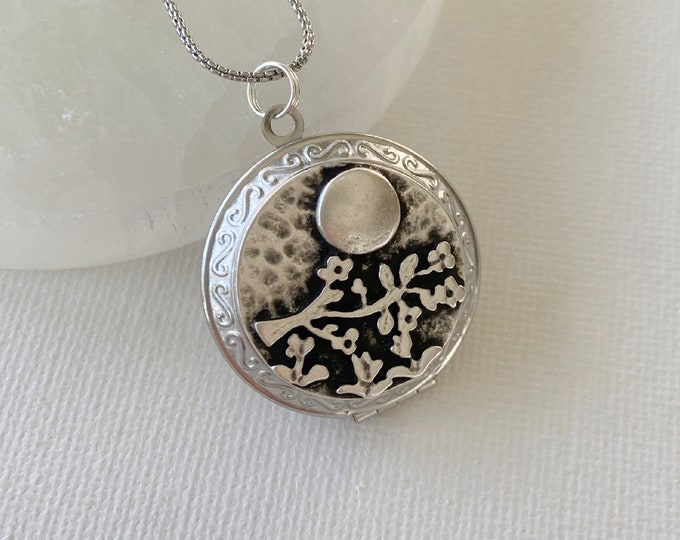 NEW Luna Goddess Locket Moon Locket Silver Moon Locket Moon - Etsy