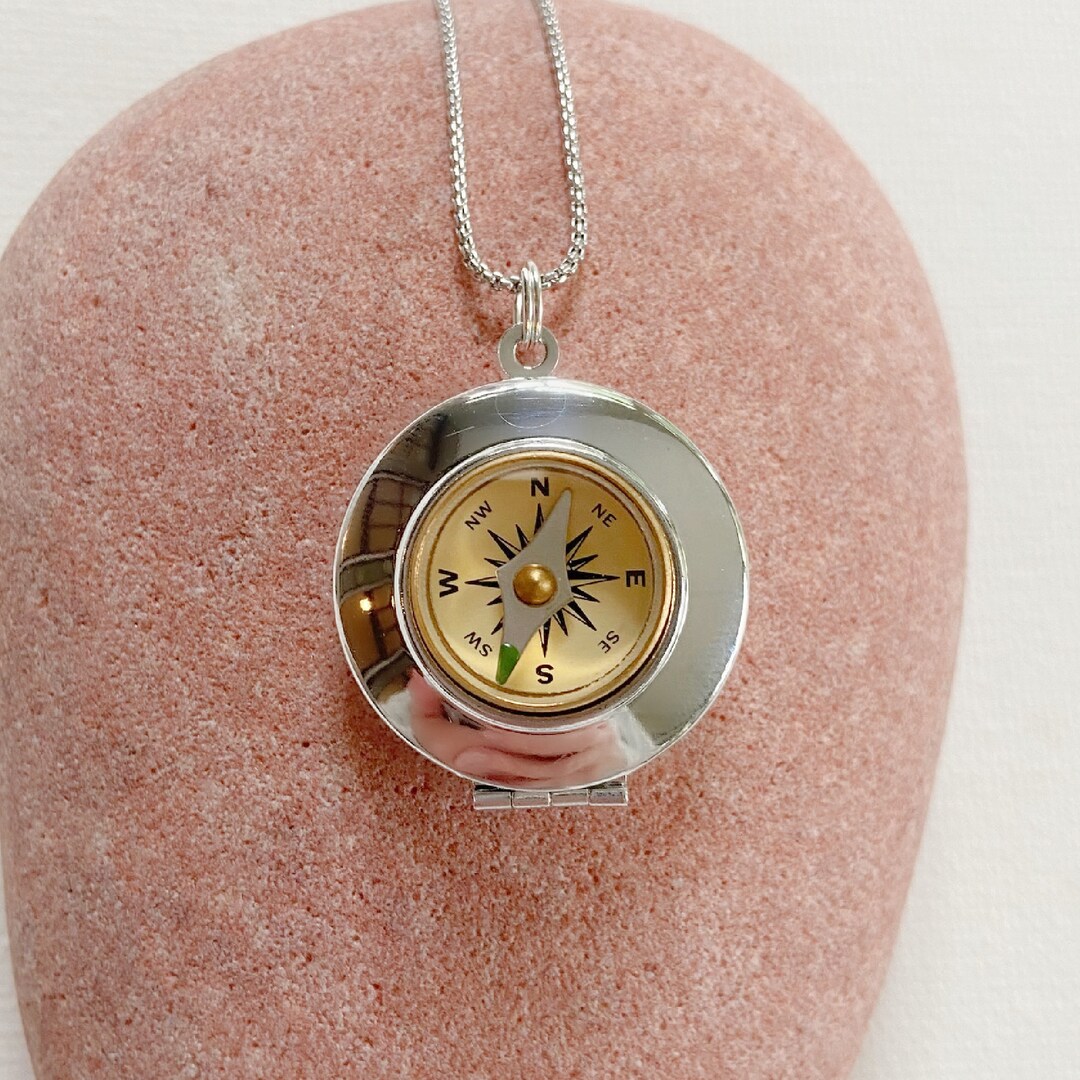 Silver Working Compass Locket Necklace With Photos, Working Magnetic ...
