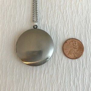 LARA Locket Modern Floral Photo Locket Necklace, Silver Picture Locket ...