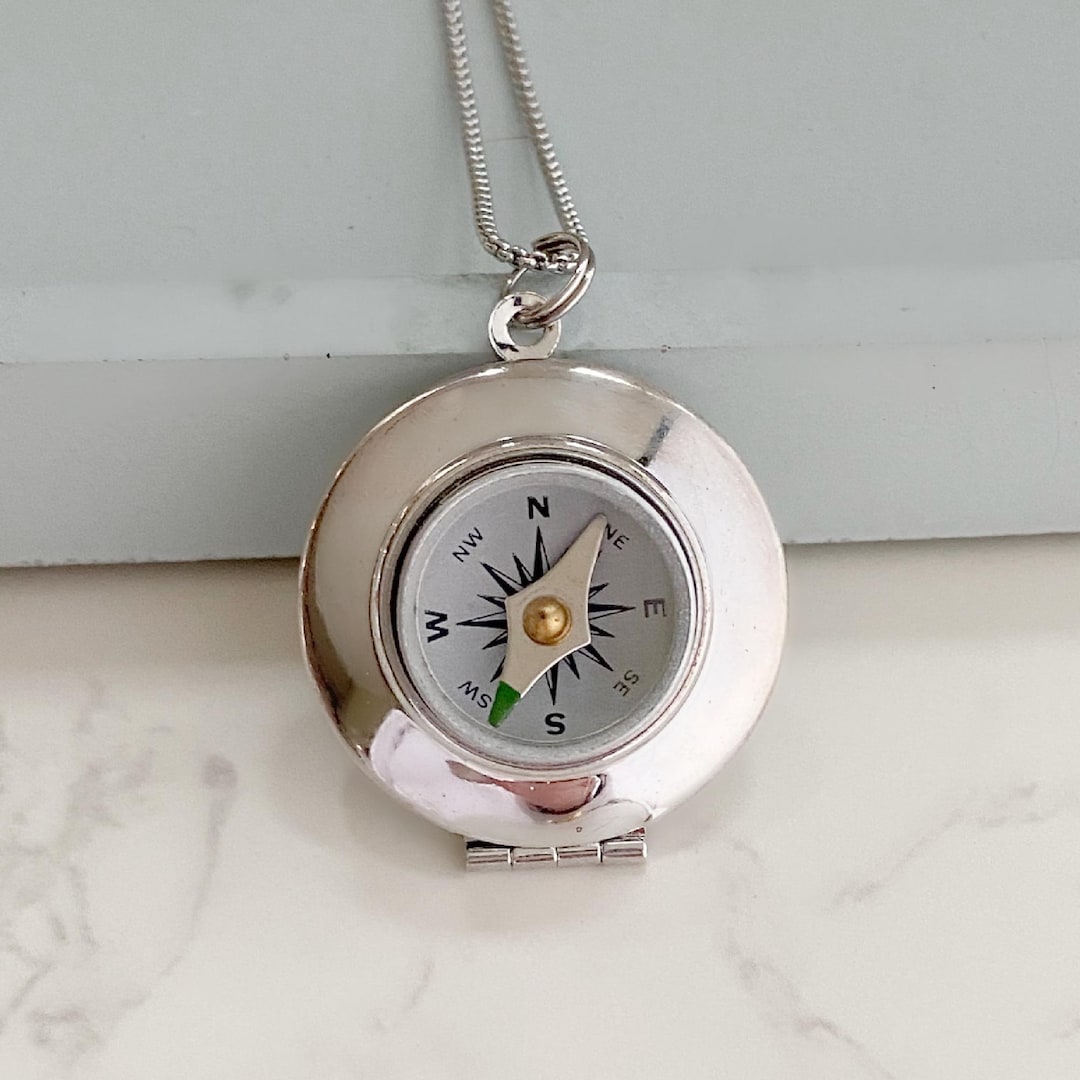 Silver Working Compass Locket Necklace: Silver Face With Photos ...