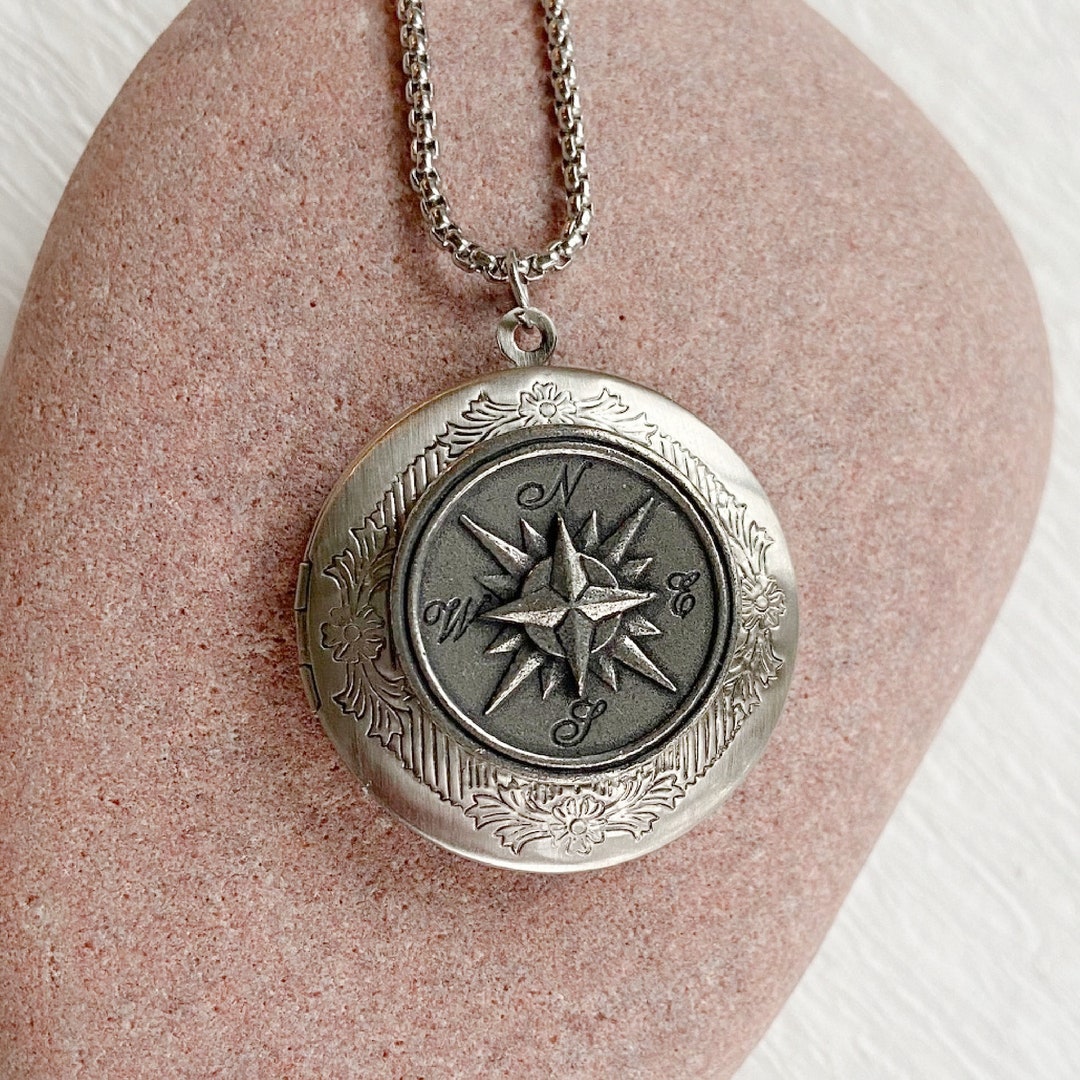 Modern Silver Compass Locket Necklace With Photos, Unisex Locket, Photo ...