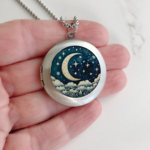 Moon and Stars Photo Locket Necklace, Silver Locket With Pictures ...
