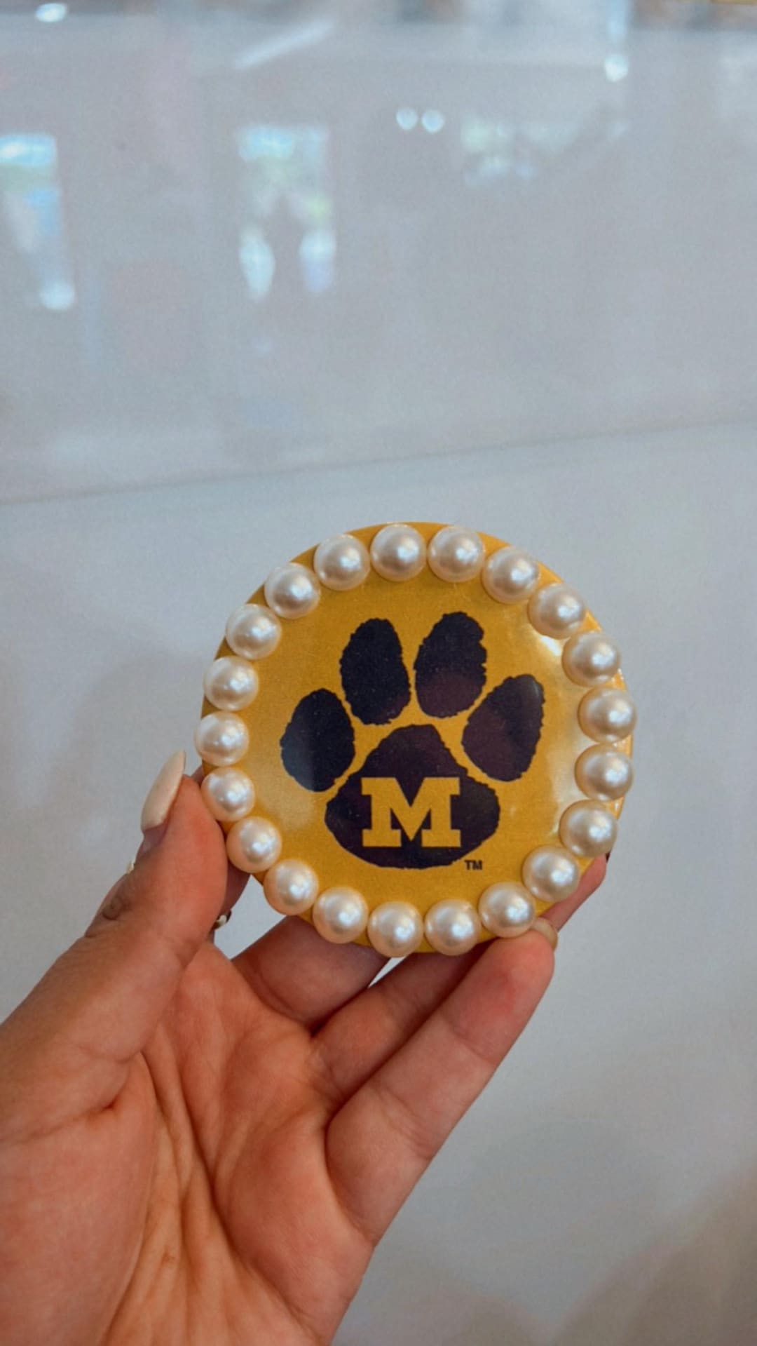 MIZZOU Paw With Pearls Gameday Button - Etsy
