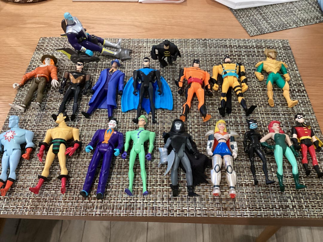 Box Lot of 18 Figures Batman,super Hero’s ,villain Figures 1990 Era ...