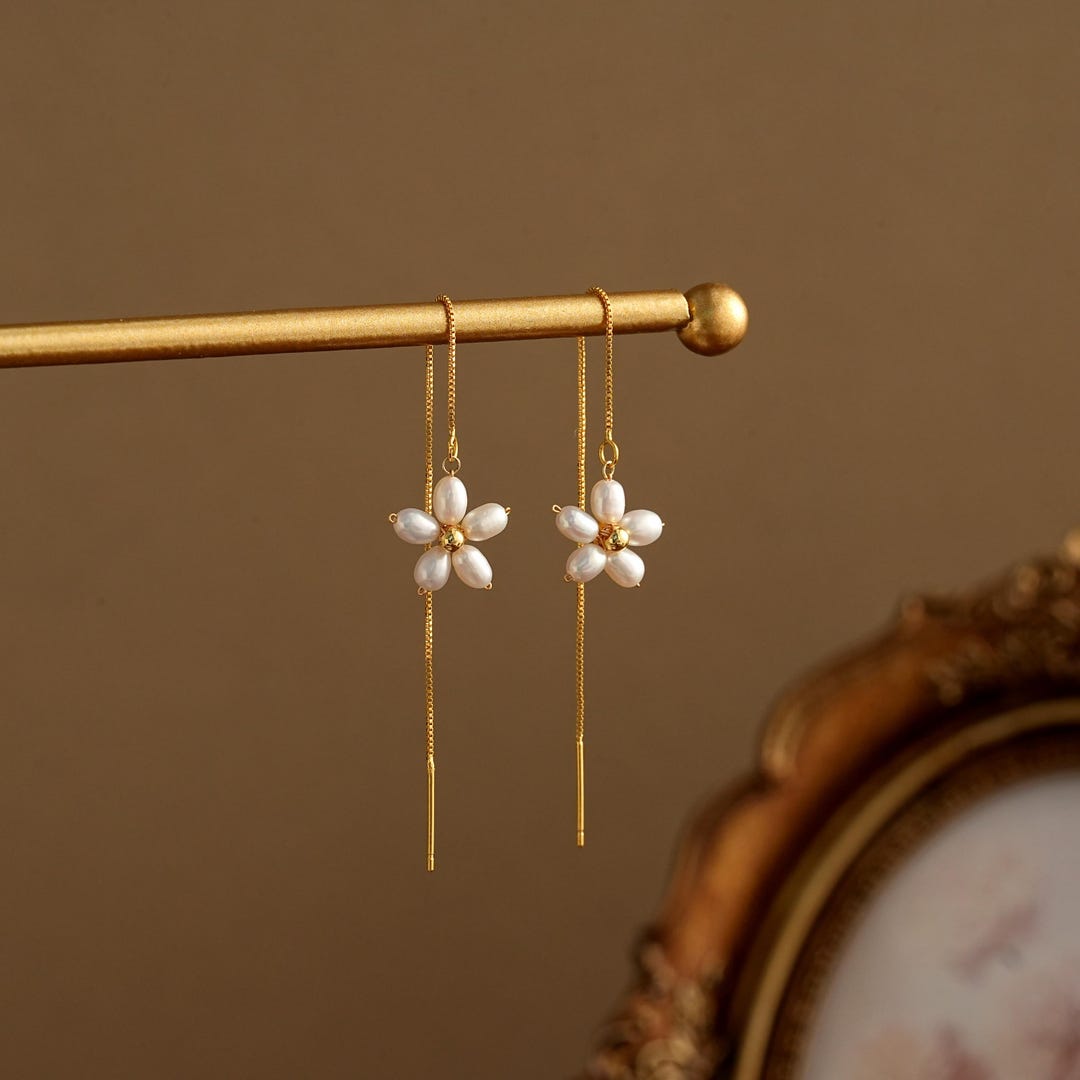 Dainty Flower Pearl Threader Earrings,freshwater Pearl Earrings,daisy ...