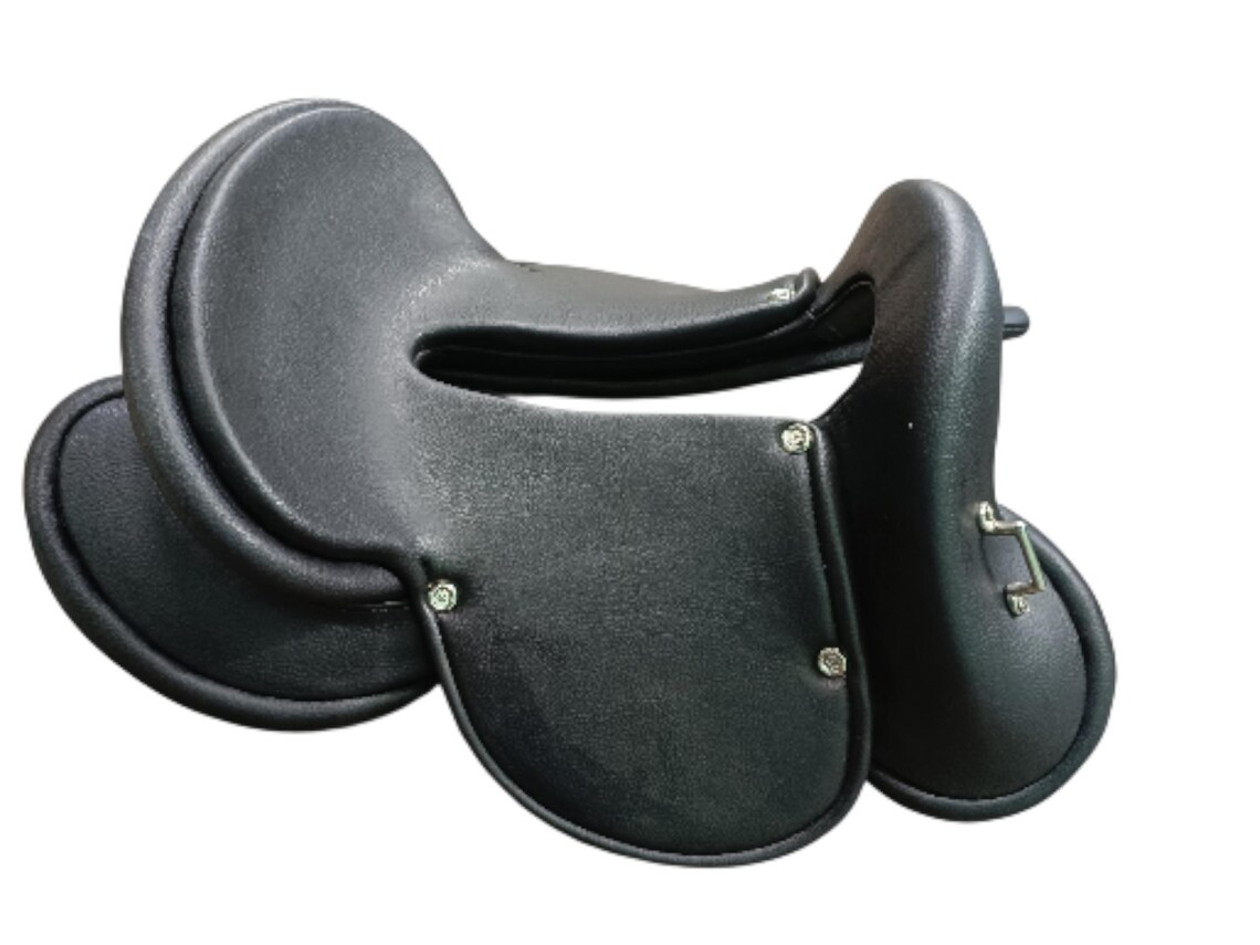 Black Leather Horse Saddle | Endurance Riding, Training Tack - Etsy