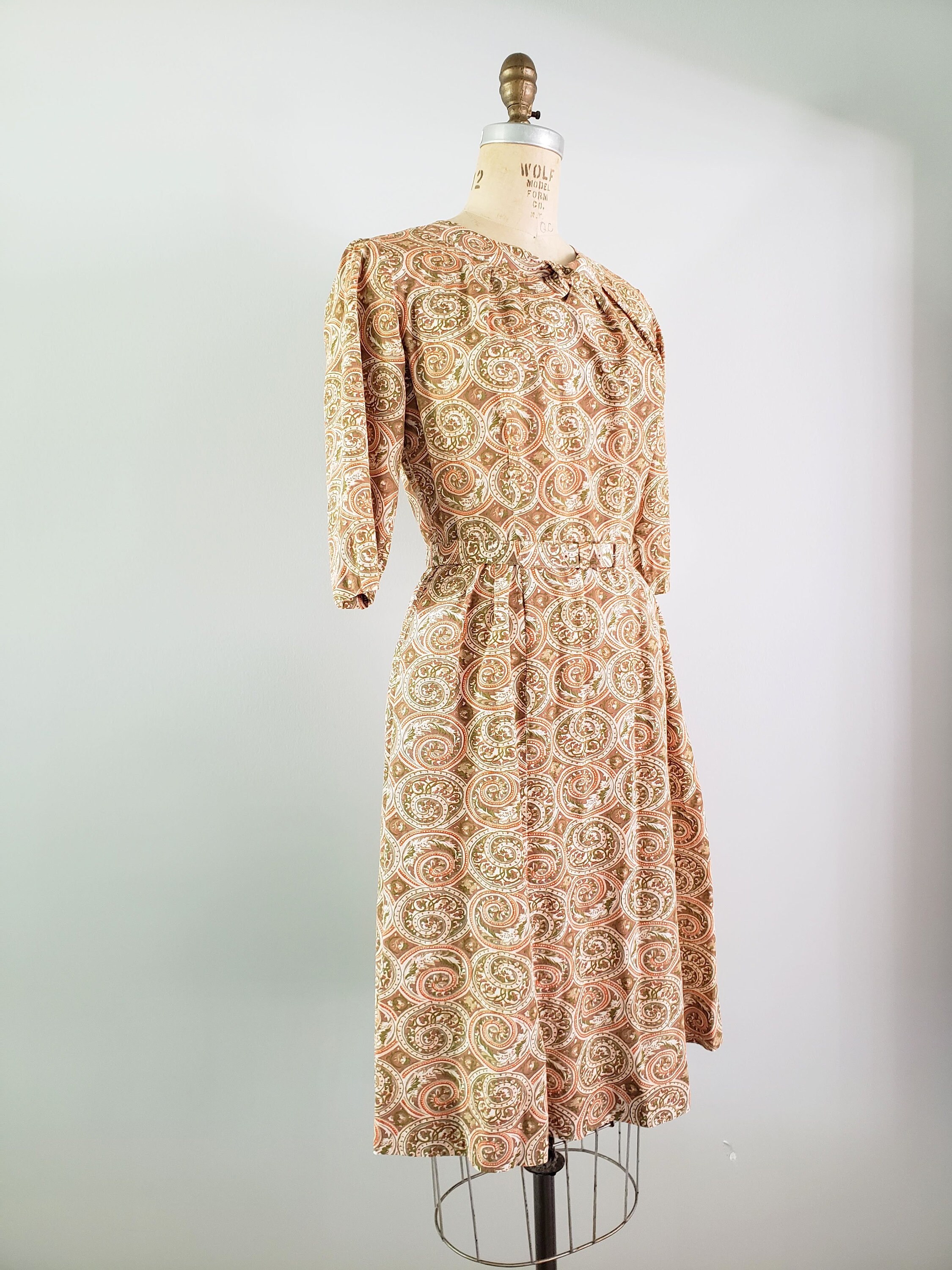 Vintage 1960s Dress / Spiral Shell Pattern / Cotton Day Dress | Etsy