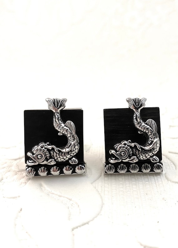 vintage swank fish cuff - Gem