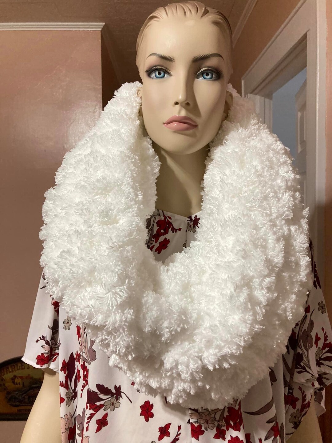 White Chunky Crochet Infinity Scarf, Super Bulky White Scarf, Super ...