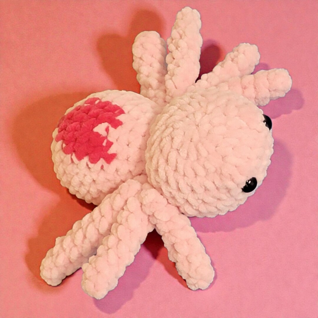 Hand Crocheted Spider Plush | Heart Back Spider | Gothic Valentine Gift ...
