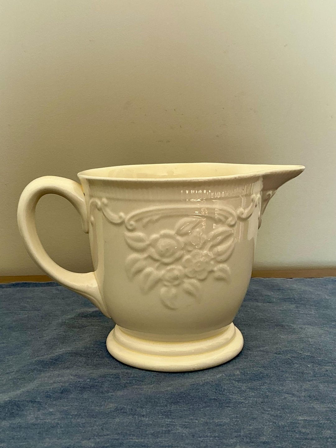 Homer Laughlin Oven Serve Batter Jug 1930s Embossed Floral Cream Glaze ...
