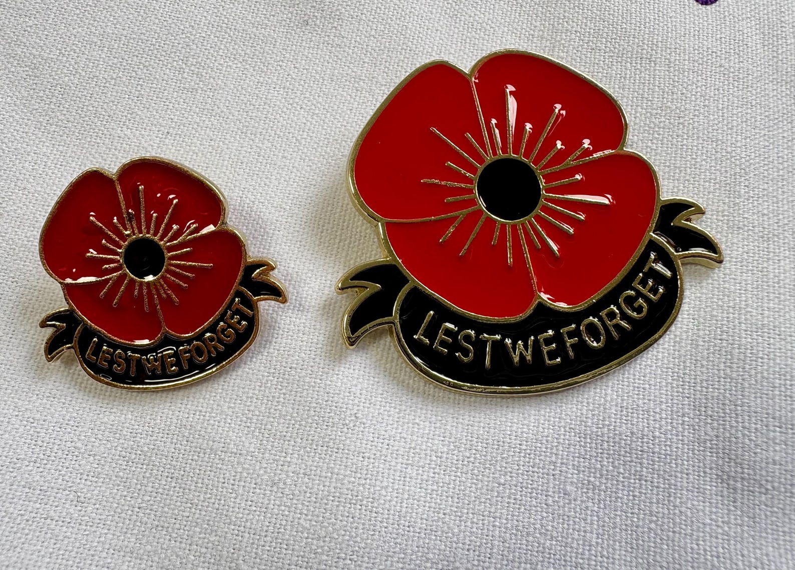 Poppy Pin Badges | Poppy Day Lapel Pin Brooch for Remembrance Day | UK ...