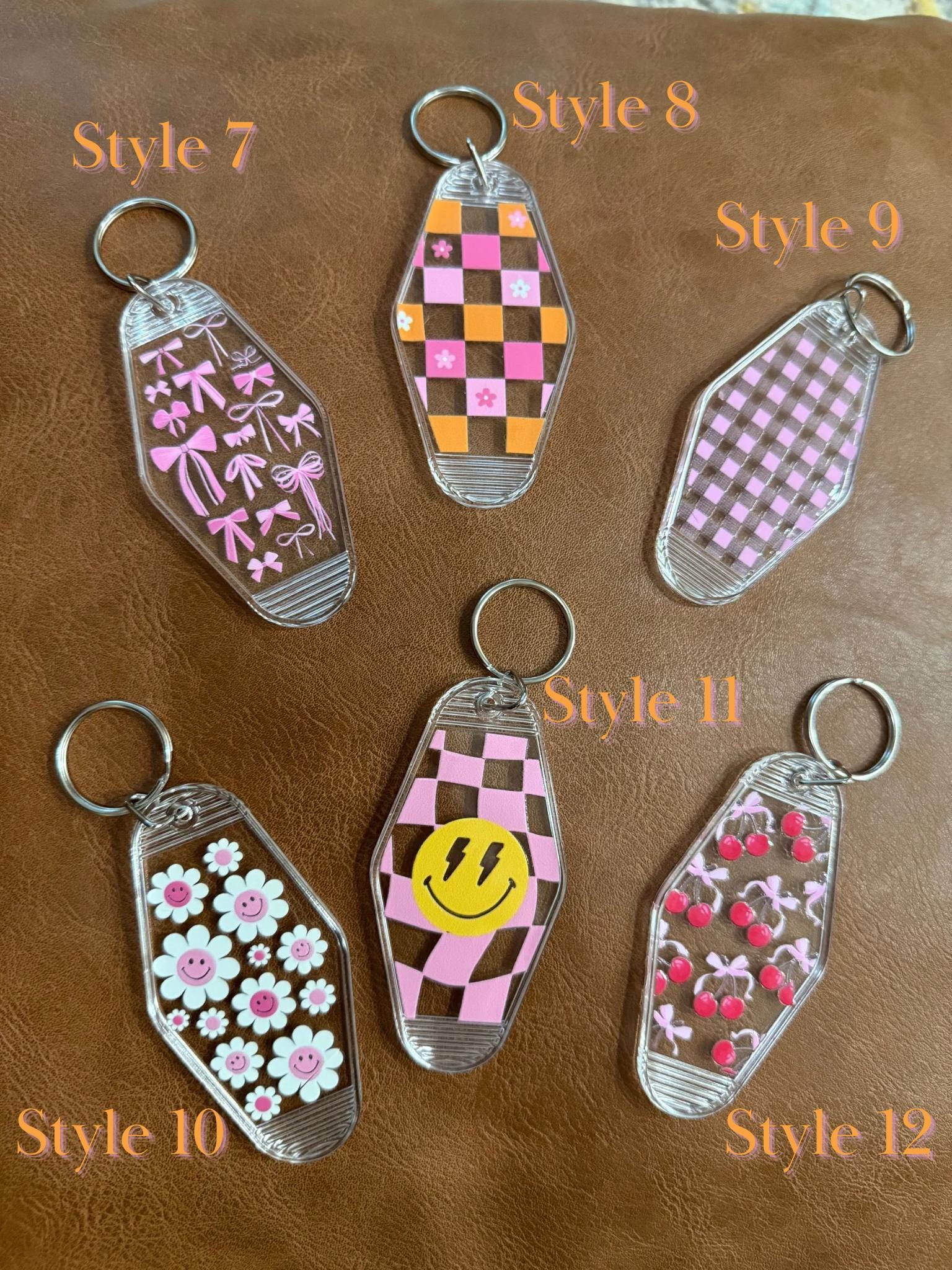 Retro Motel Keychain – Fun Aesthetic Keychains | Y2K, Cherry, Smiley ...