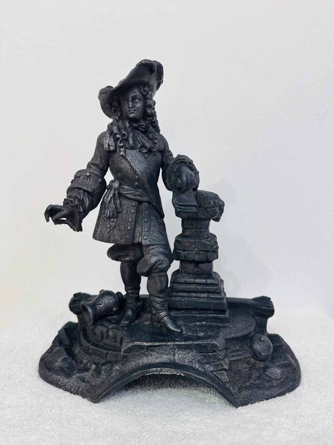 French Musketeer Figurine, Louis XIV Style, Circa 1670, Weighs 1.36 ...