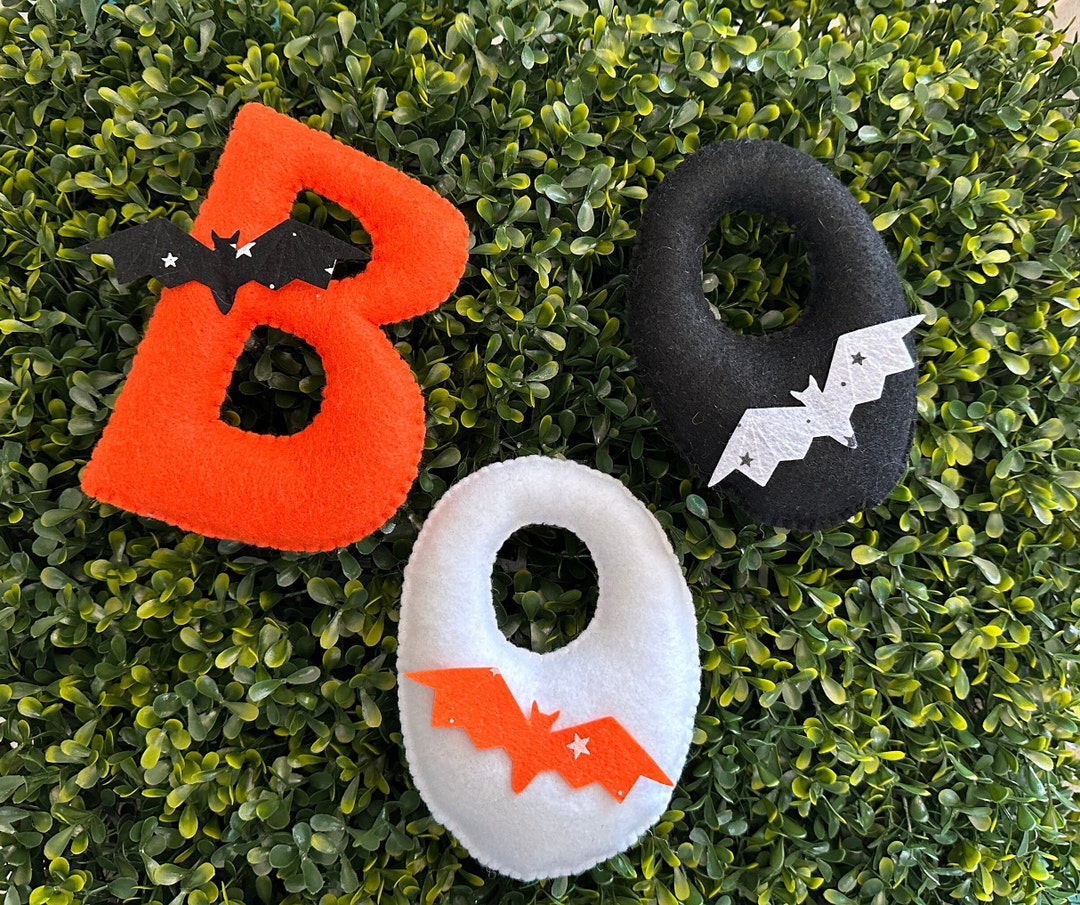 BOO Felt Magnet Set With Bats 3 Pieces, Wreath Decor, Bowl Filler - Etsy