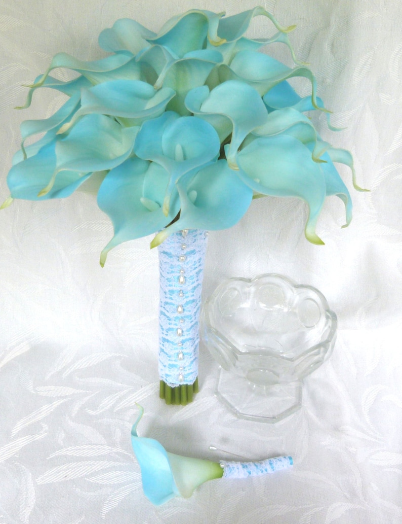 Blue real touch Calla lily wedding bouquet light blue calla | Etsy