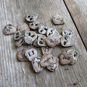 Elder Futhark Rune Set Skull Runes With Black Tourmaline Eyes ...