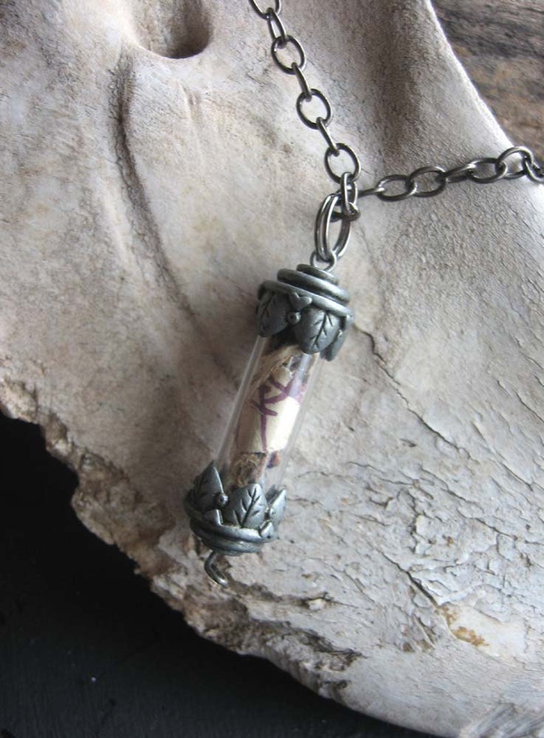 Oracle Amulet Necklace for Tarot Readers and Psychics | Etsy