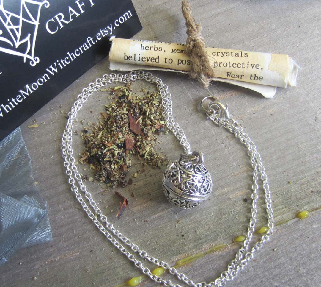 Witchcraft Jewelry Protection Spell Locket, Amulet Prayer Box Necklace ...