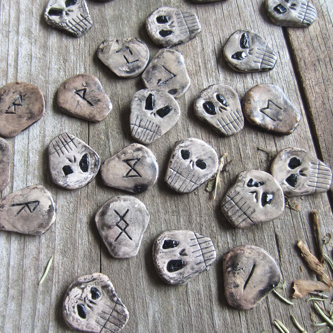 Elder Futhark Rune Set Skull Runes With Black Tourmaline Eyes ...