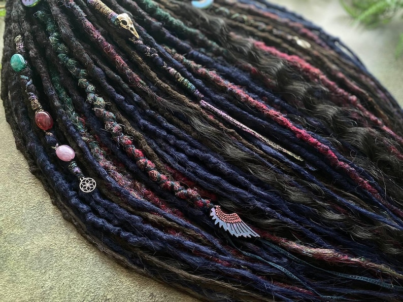 Gothic Synthetic Dreadlocks With Curls: Black, Burgundy, Green - 22 ...