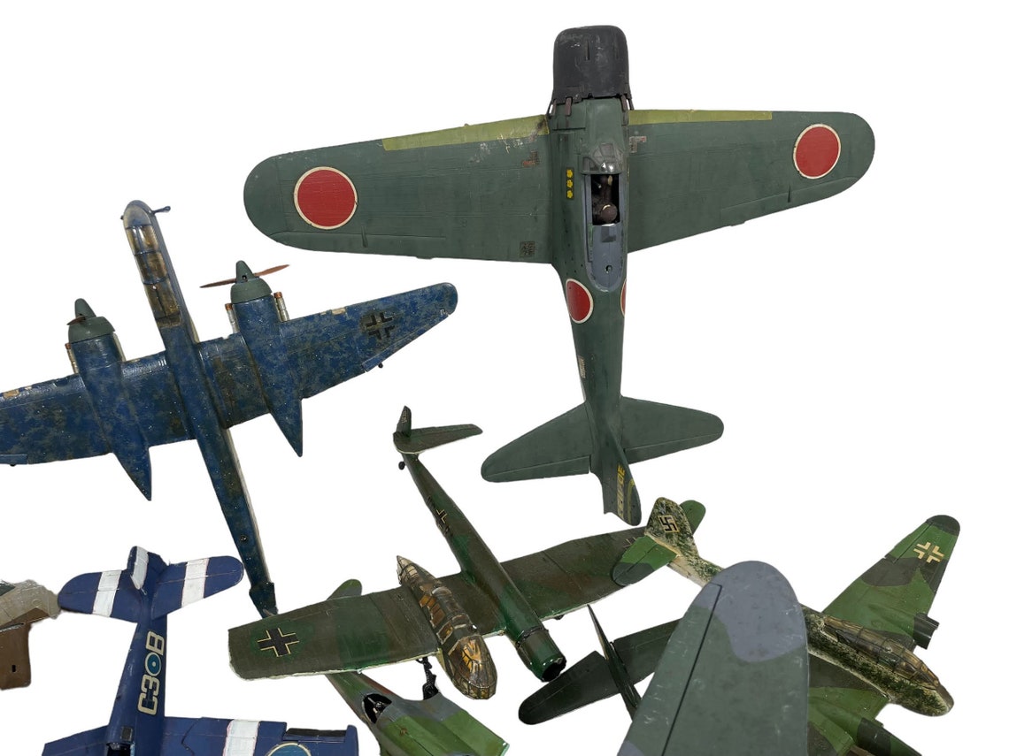 Vintage Model Aeroplane Built Kits Kit Figurine Plastic Collection Job ...