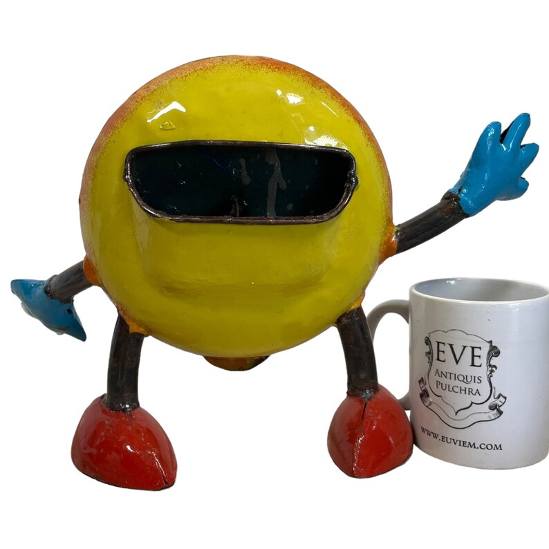 Vintage Desktop Pen Tool Smiley Emoji Recycled Oil Drum Sculpture ...
