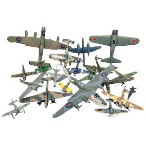 Vintage Model Aeroplane Built Kits Kit Figurine Plastic Collection Job ...